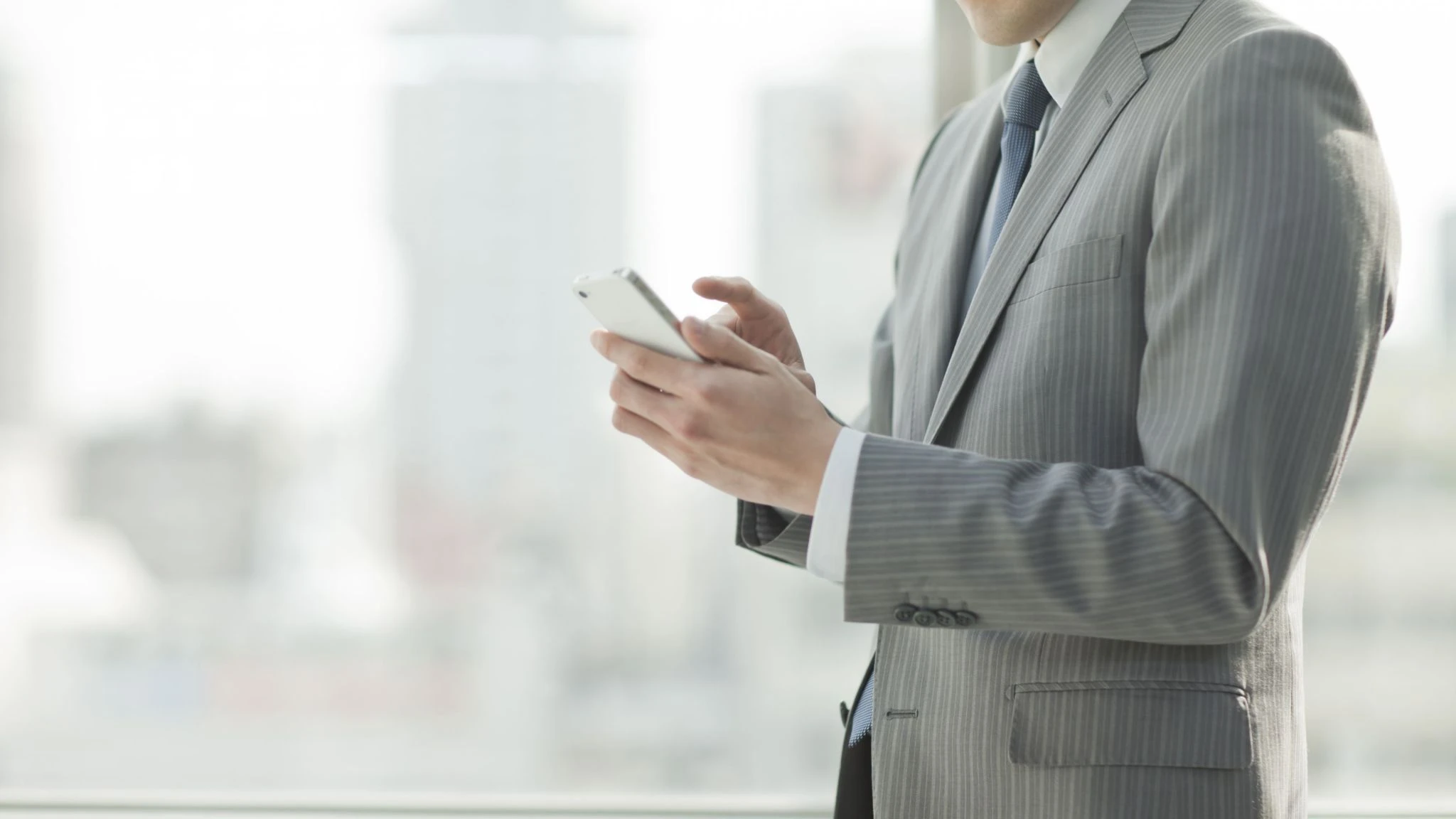 ¿Cómo funciona un número de teléfono virtual?